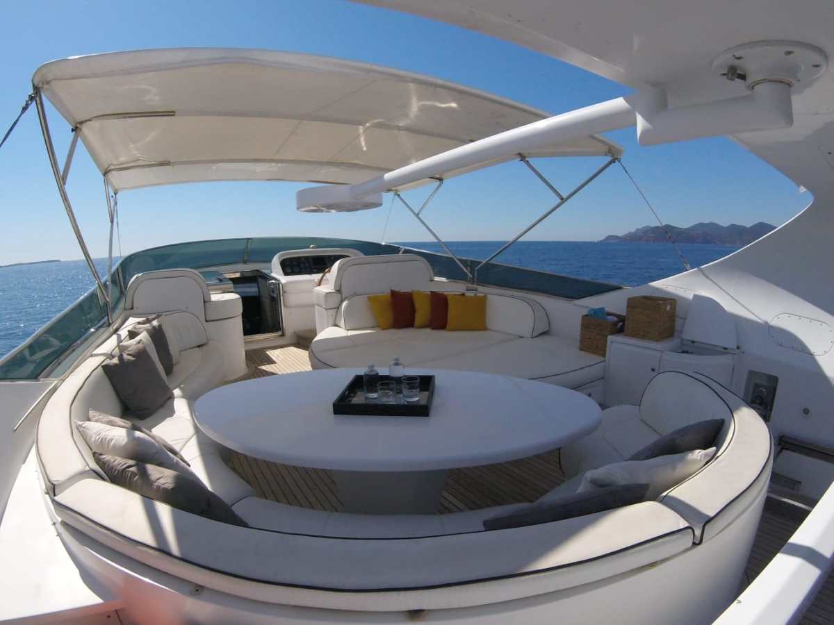Rent Luxury Yacht MALEX in Marbella | Royal Catamaran